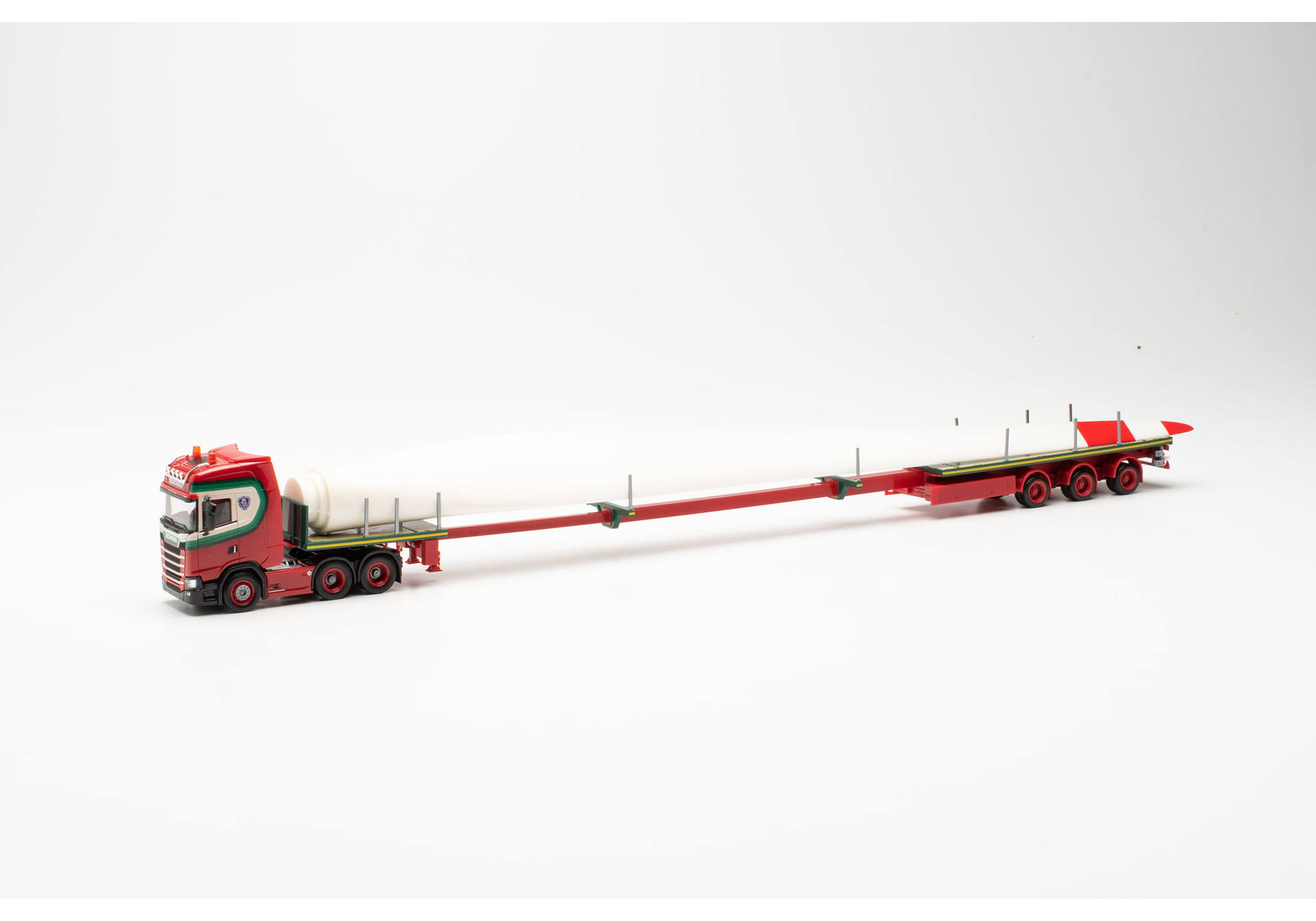 Herpa Scania CS 20 HD tele semitrailer with wind turbine blade„G ...