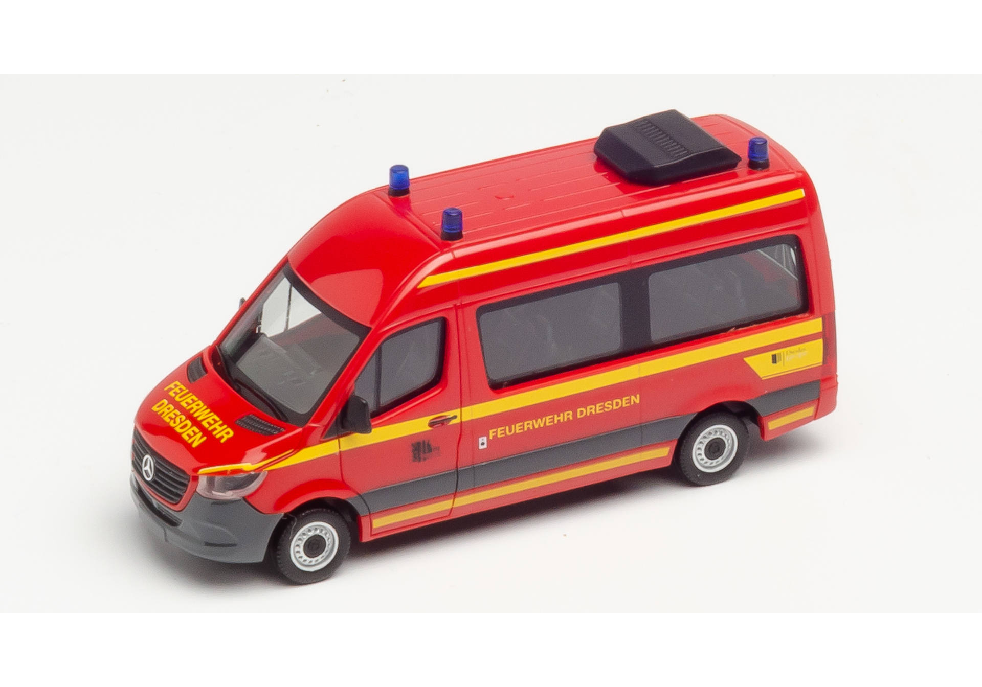 Herpa Mercedes-Benz Sprinter ‘18 bus fire brigade Dresden 095488