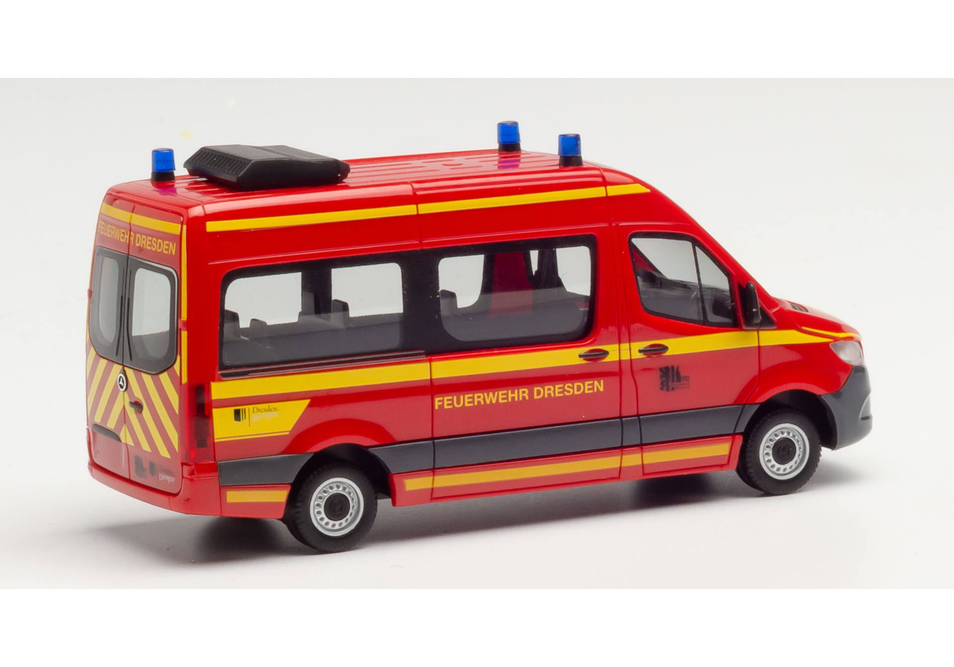 Herpa Mercedes-Benz Sprinter ‘18 bus fire brigade Dresden 095488