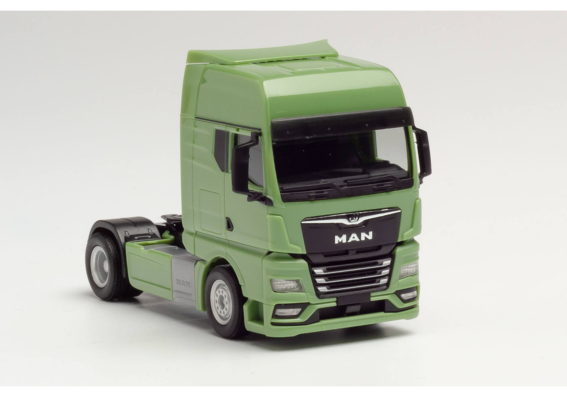 Herpa MAN TGX GX rigid tractor, pastel green 312141