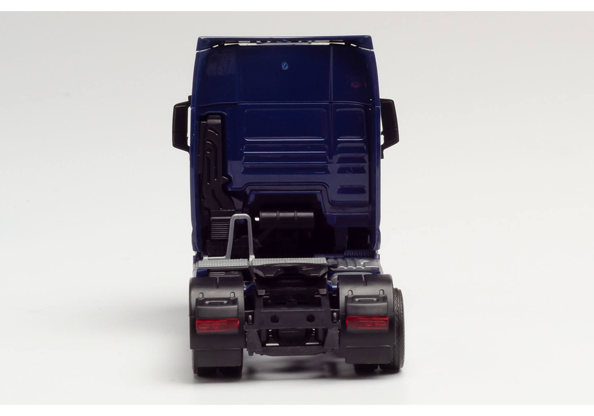 Herpa MAN TGX GX Zugmaschine, blau 312134 Herpa MAN TGX GX Zugmaschine, blau 312134