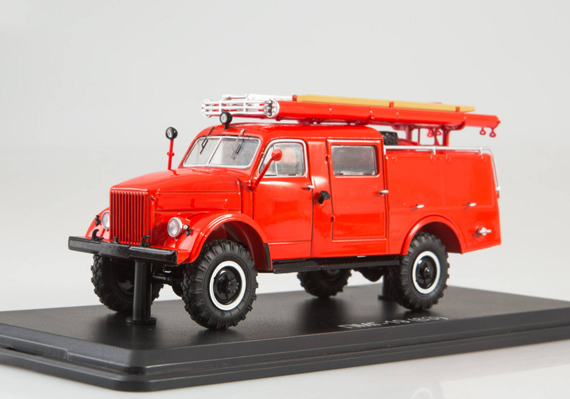Herpa Fire engine PMG-19 83SSM1438