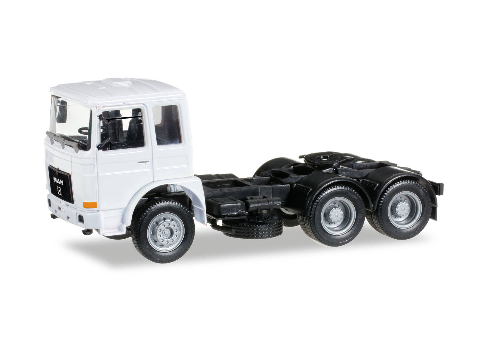 Herpa Roman Diesel 6x4 rigid tractor 305532