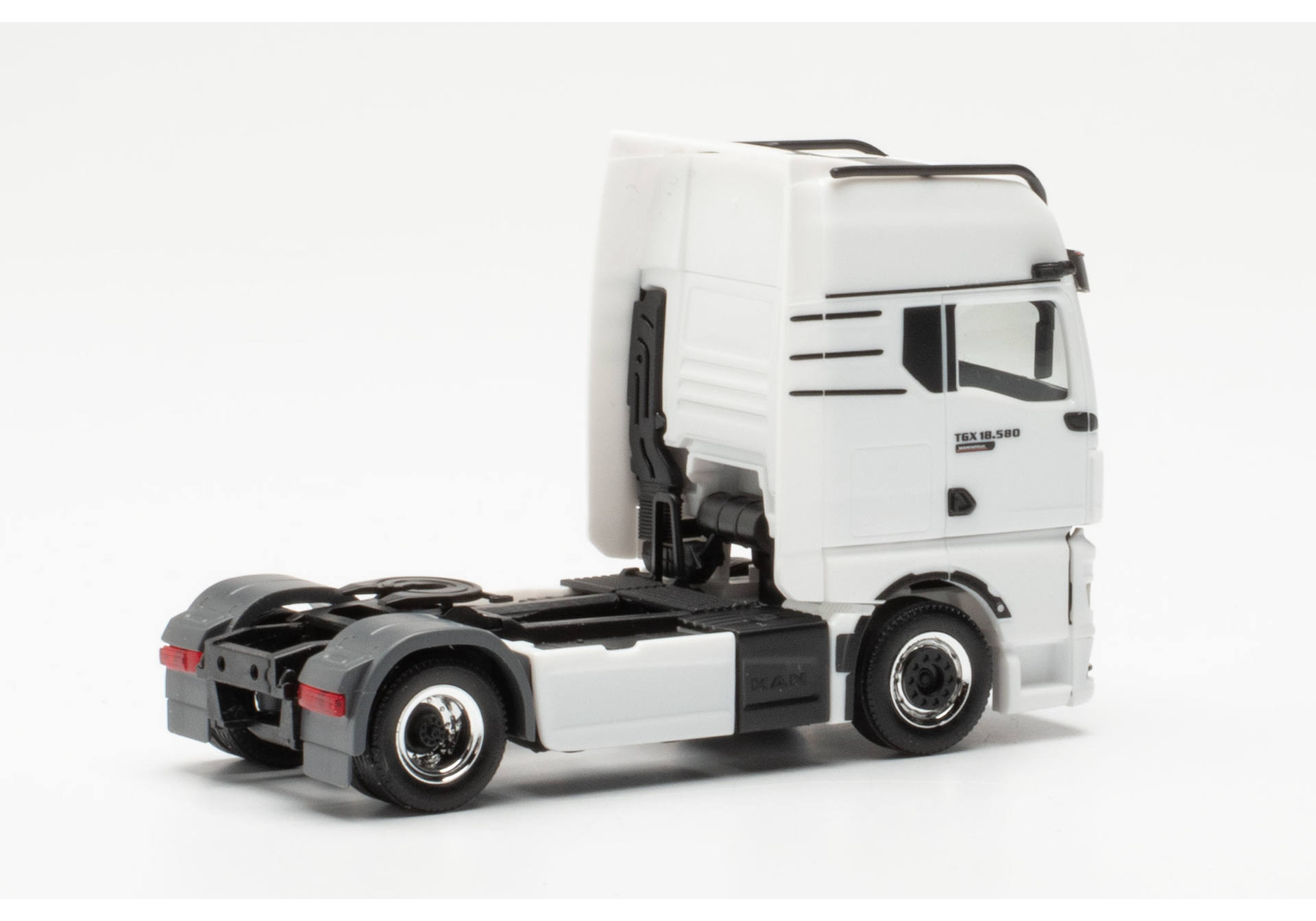 MAN TGX GX rigid tractor "LION S/MAN Truck & bus SE" | 955935