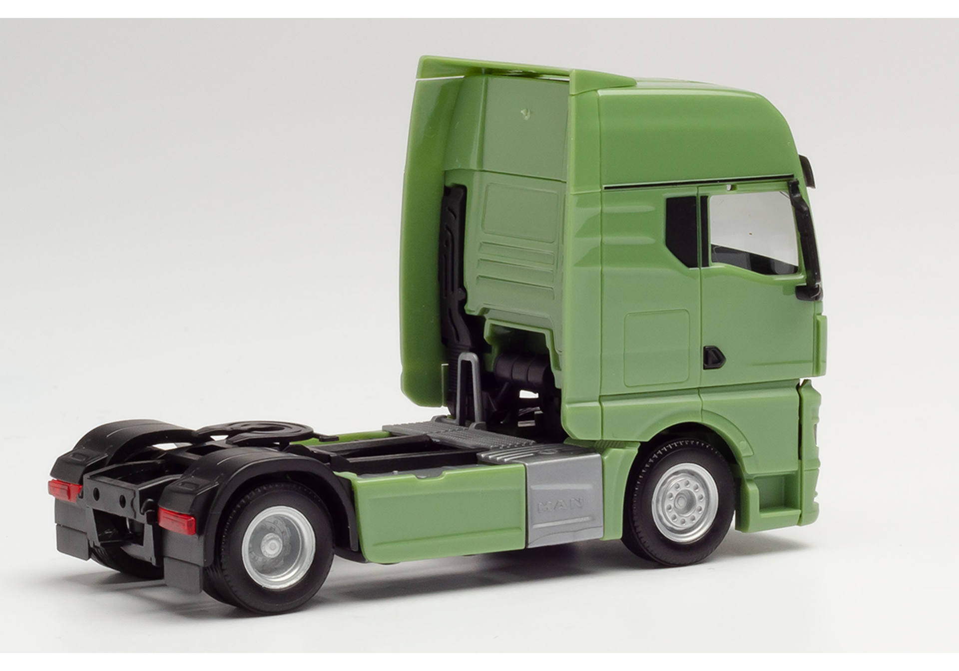 Herpa MAN TGX GX rigid tractor, pastel green 312141