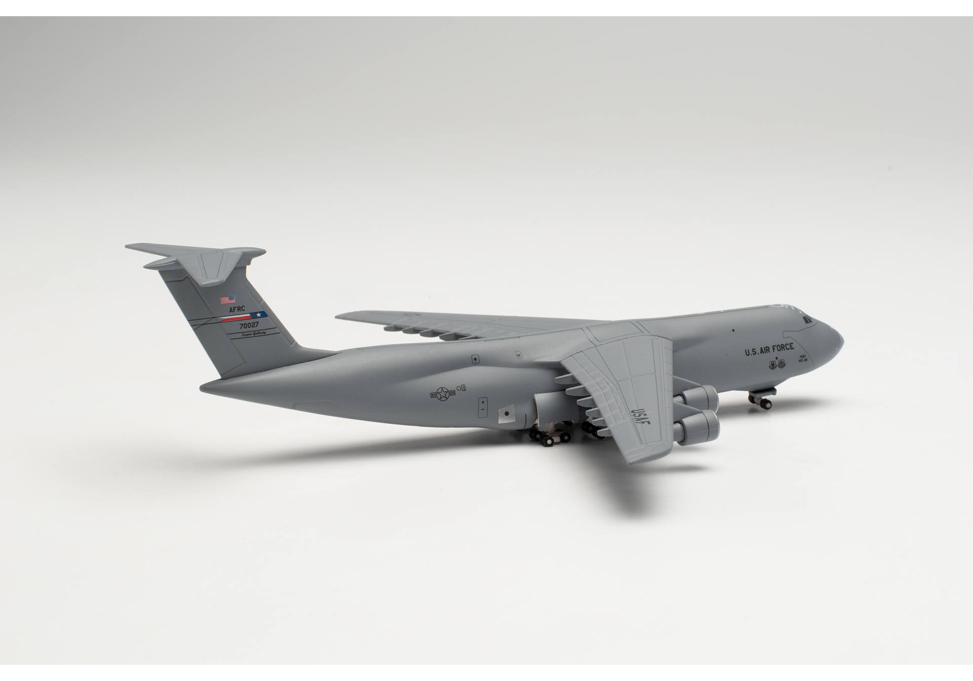 Herpa U.S. Air Force Lockheed Martin C-5M Super Galaxy - 68th Airlift ...
