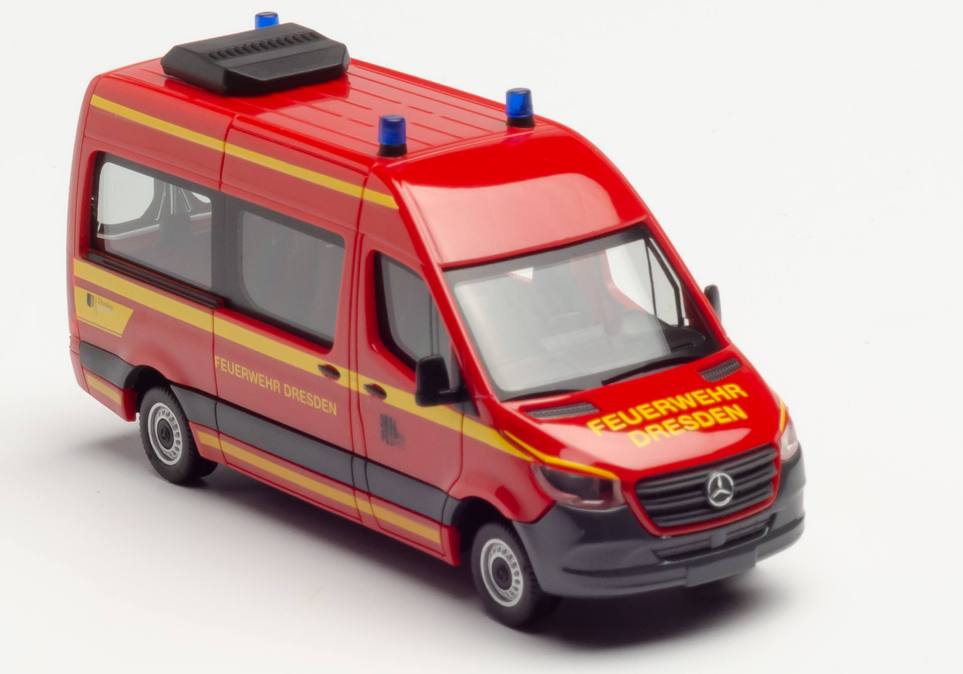 Herpa Mercedes-Benz Sprinter ‘18 bus fire brigade Dresden 095488