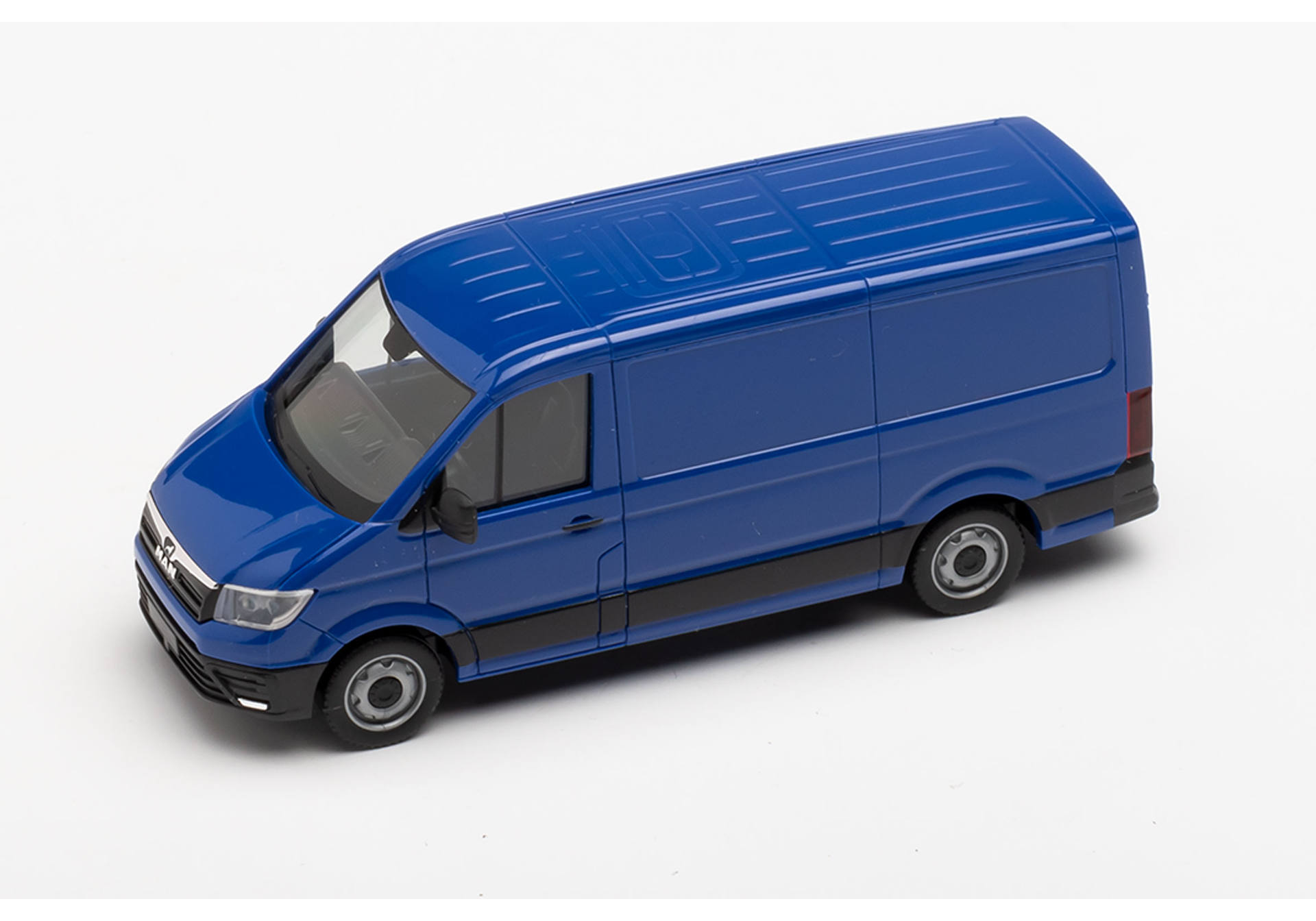 Herpa MAN TGE bos low roof, ultramarine blue 095853