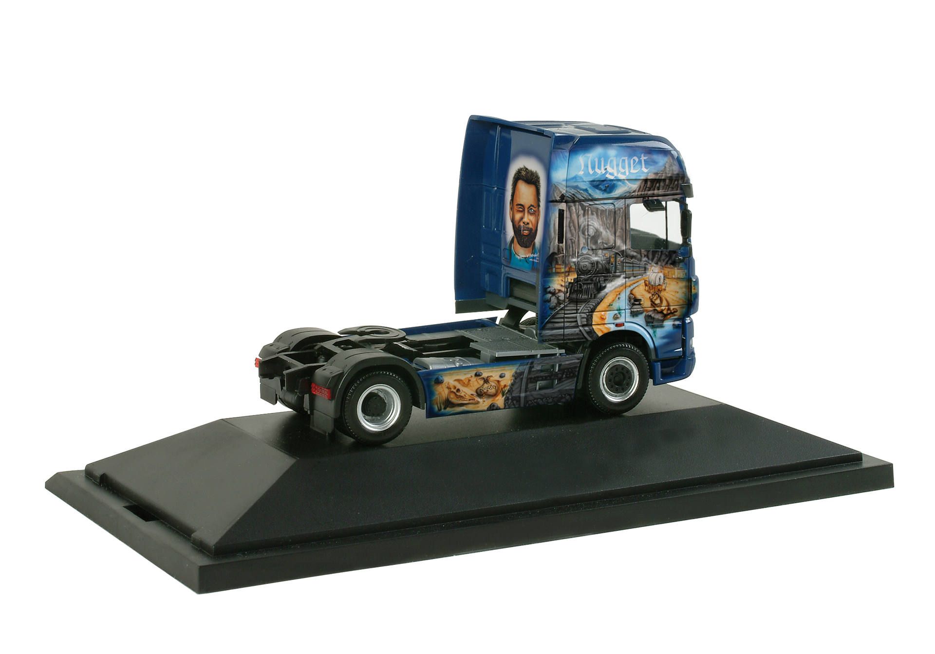 Herpa DAF XF 105 SSC rigid tractor "Nugget" 110389